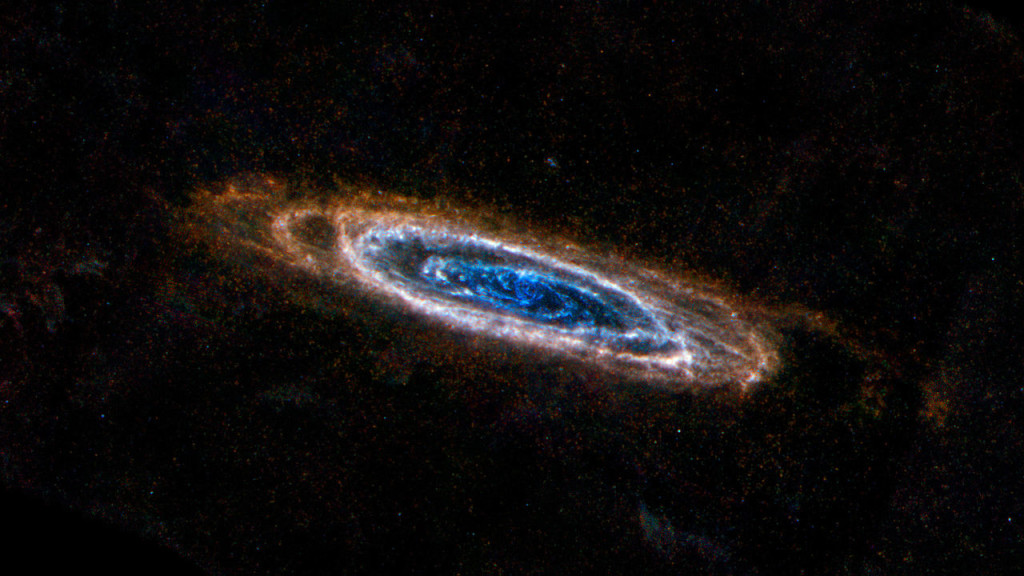 Messier 31: Andromeda Galaxy | Messier Objects